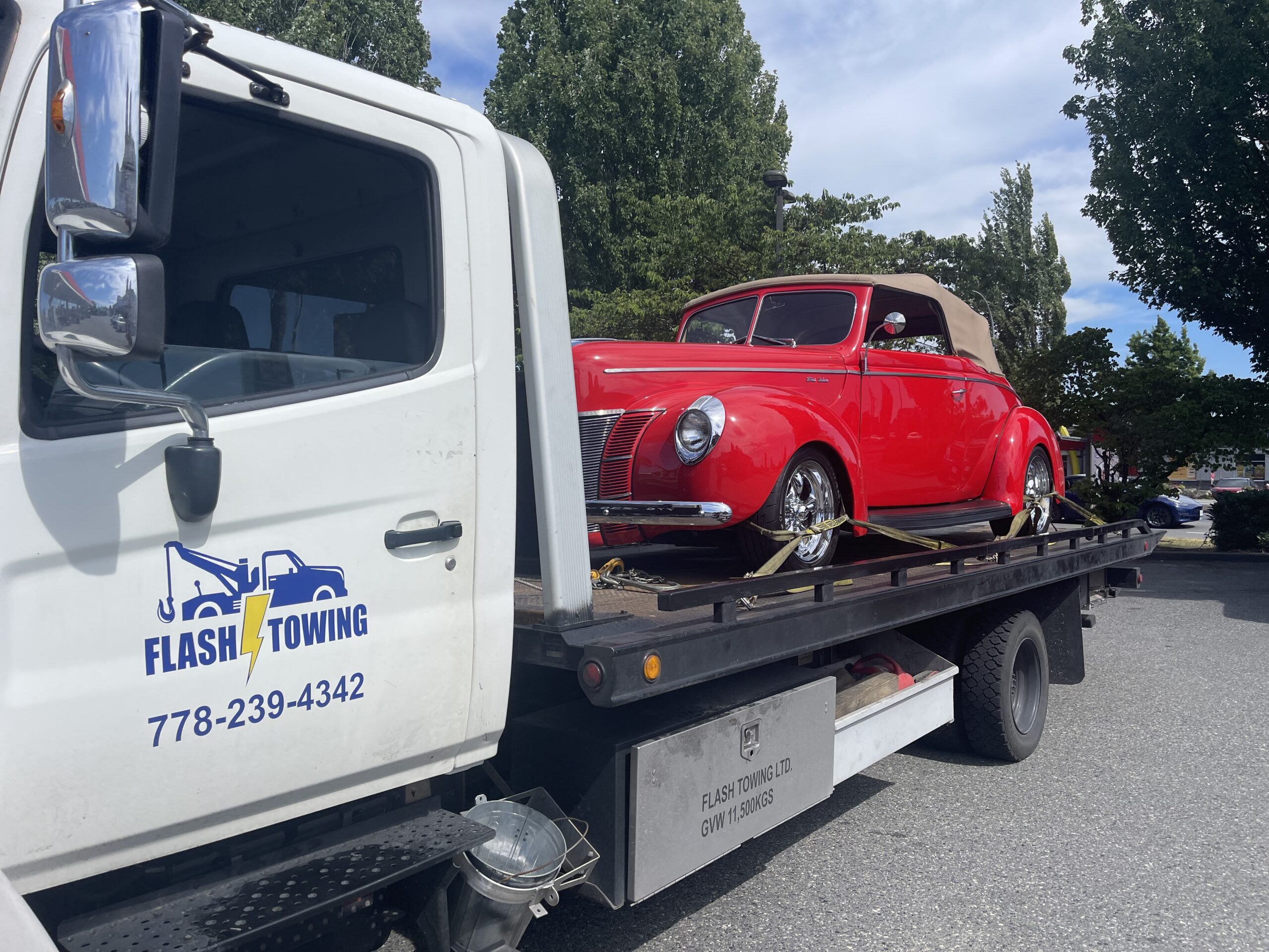 Towing Emergency: How to Stay Safe on the Road .call now